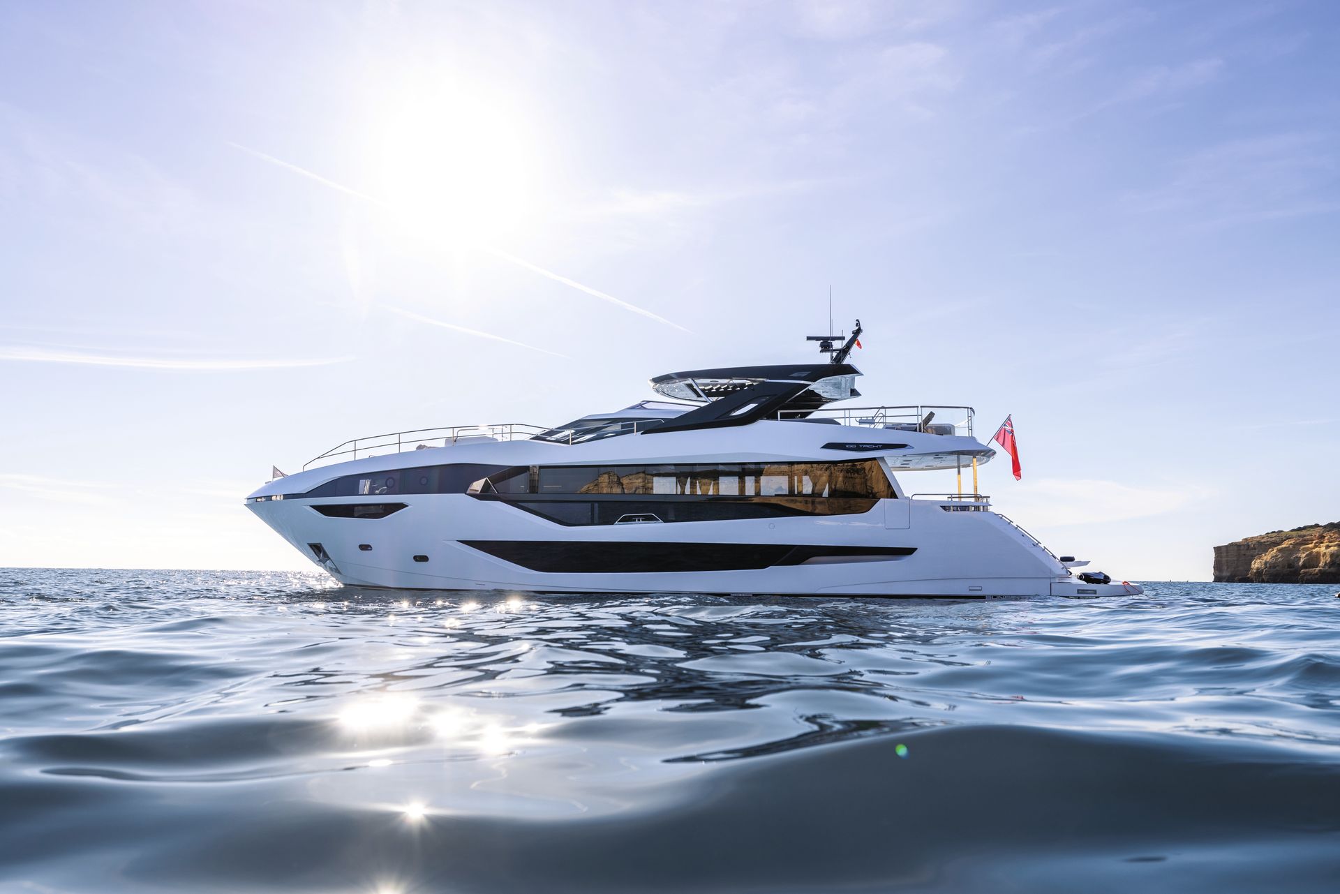 A closer look on board the Sunseeker 100 Yacht